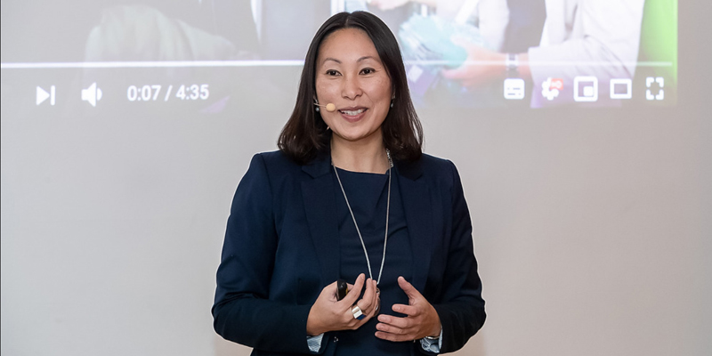 Das Erfolgsprinzip Gute Laune beim Marketing-Club Saar - Ariane Bertz